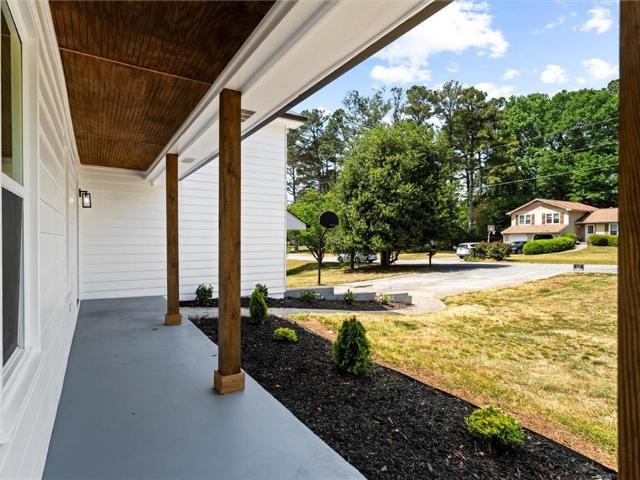 1548 Sprayberry Drive