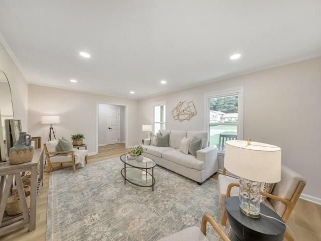 1548 Sprayberry Drive