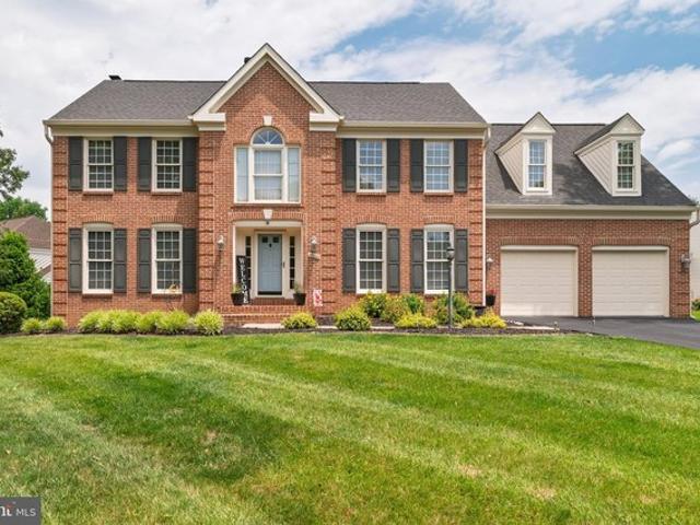15490 Waters Creek Dr, Centreville, VA 20120