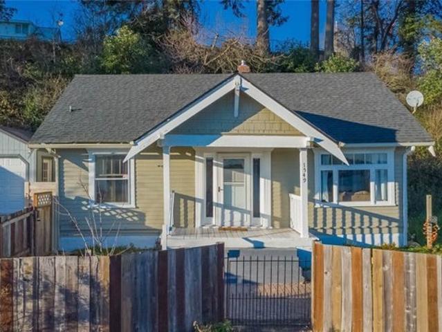 1549 Charleston Beach Rd W, Bremerton, WA 98312