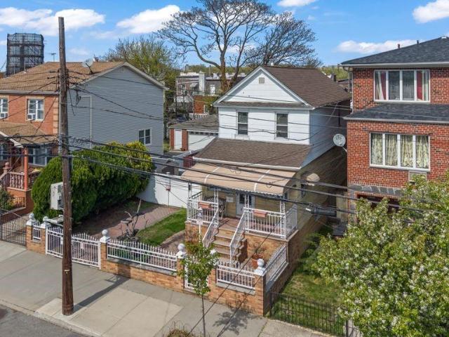 1549 E 96th Street