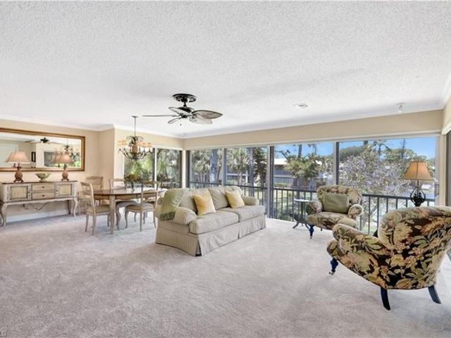 1549 Sandpiper St Apt 42, Naples, FL 34102