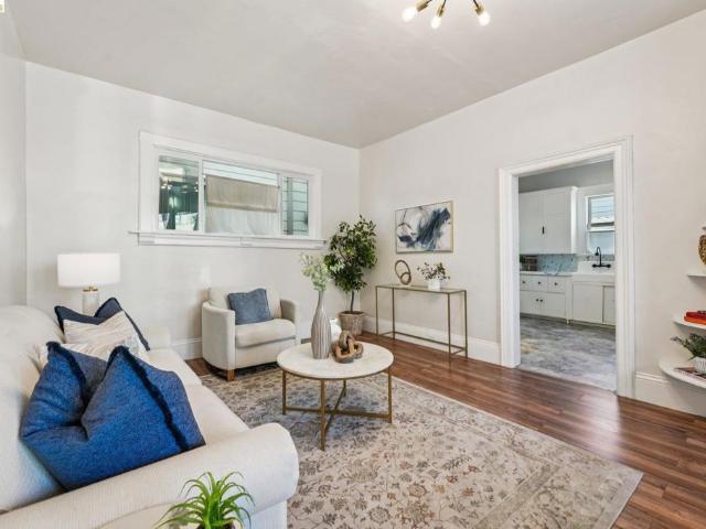 1549 5Th Ave