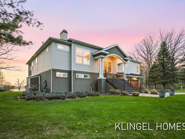 15400 th Ave, Spring Lake, MI 49456