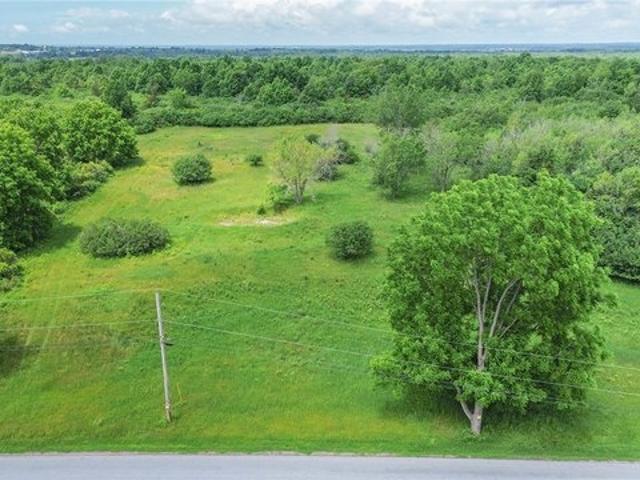 15400 Middle Rd, Dexter, NY 13634