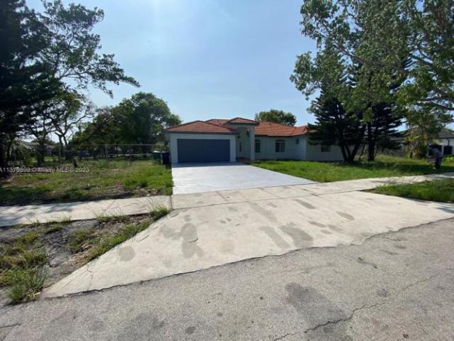 15401 277th St SW, Homestead, FL 33032