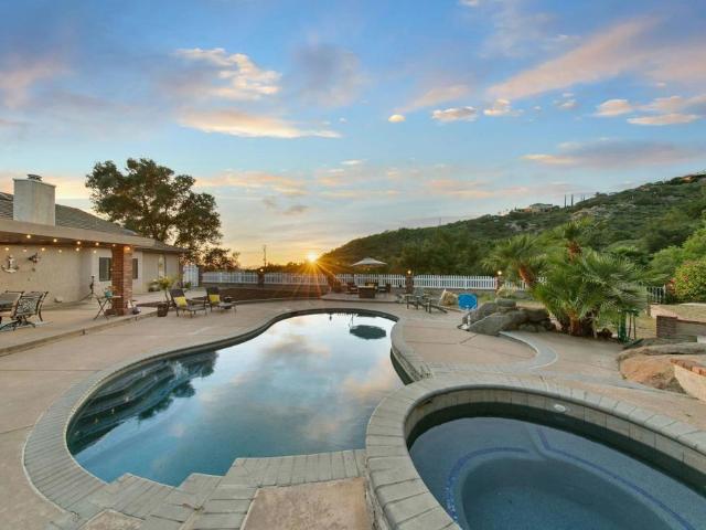 15404 El Capitan Real Ln