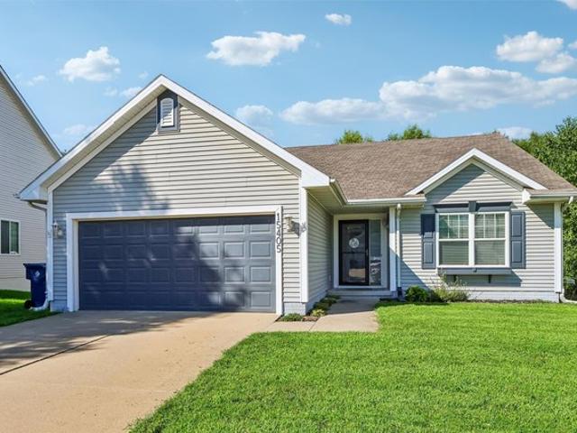 15405 Aurora Ave, Urbandale, IA 50323