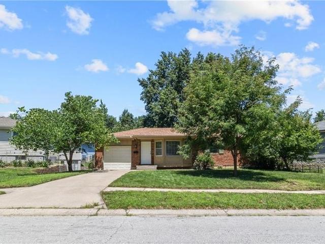 15406 E 36th St S, Independence, MO 64055