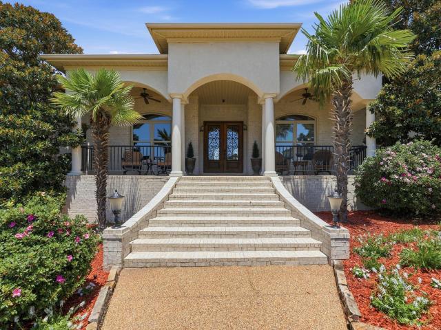 15408 Mountain View Dr