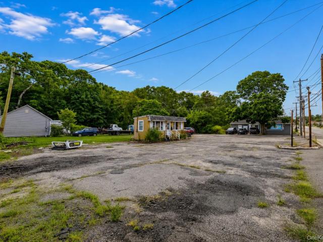 1540 Montauk Highway