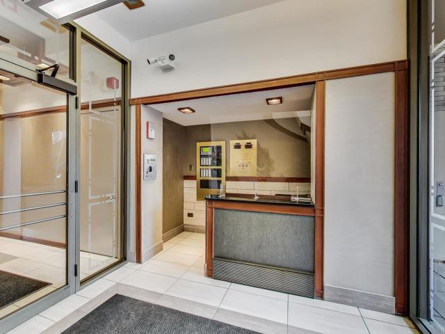 1540 N State Parkway # 8C