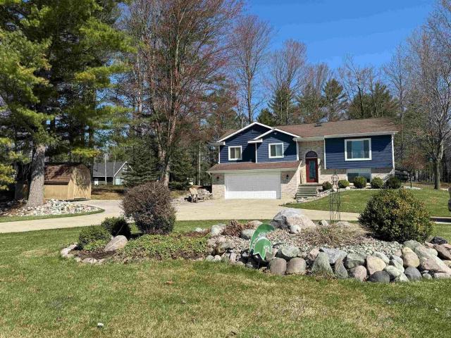 1540 compton court, gladwin, usa, mi