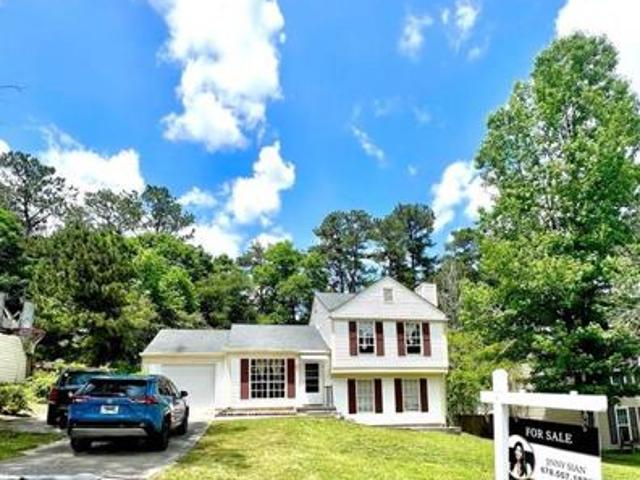 1540 Shenta Oak Dr, Norcross, GA 30093