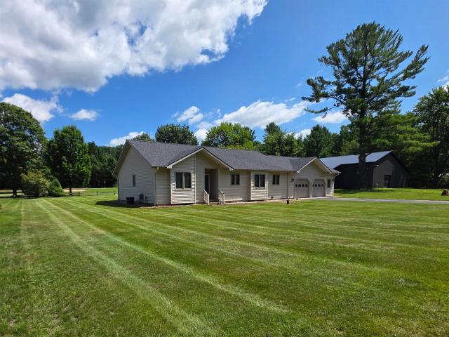 1540 Twin Birch