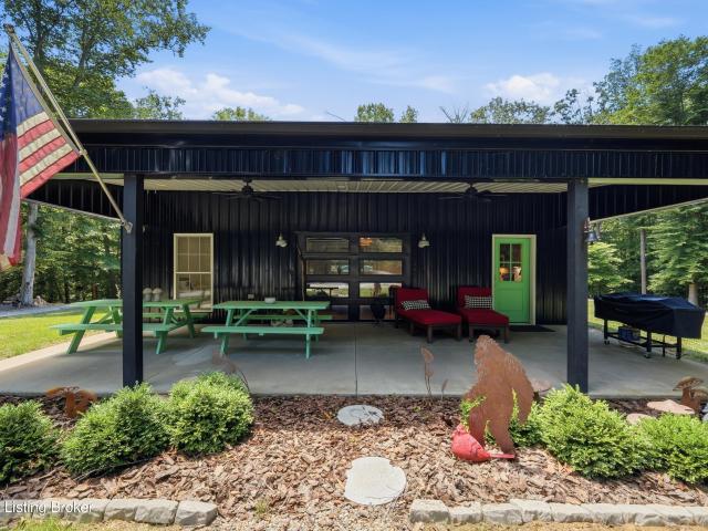 1540 W Hwy 42