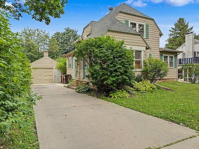 1540 W Logan St, Freeport, IL 61032