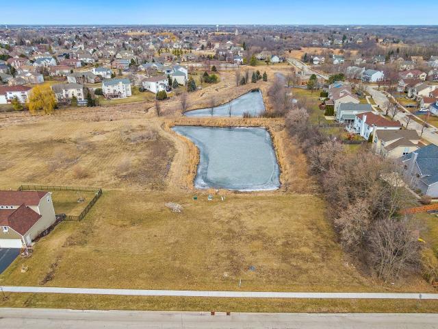 1540 Westbourne Pkwy, Algonquin, IL 60102 | MLS #12578 | Compass