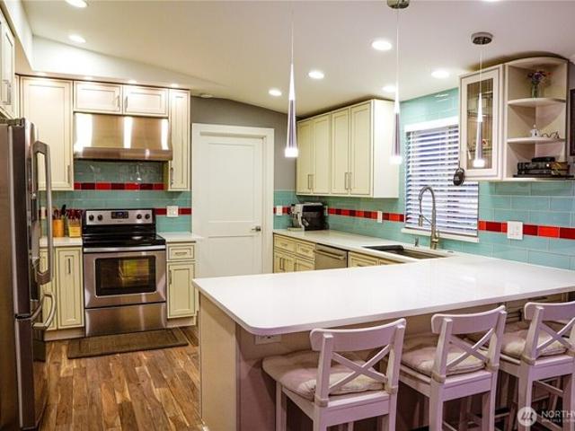 15410 SE 272nd St Unit 116, Kent, WA 98042