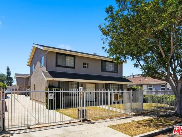 15411 S Berendo Ave, Gardena, CA 90247