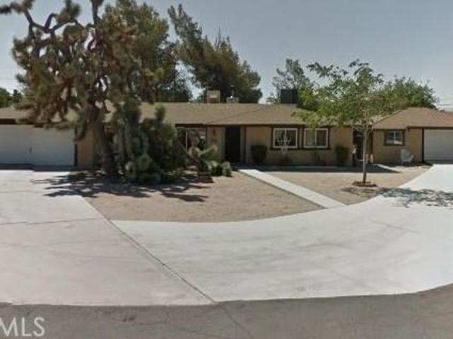 15417 Idaho Ln, Apple Valley, CA 92307