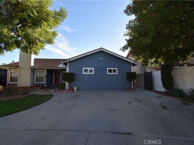 15414 Kinzie St, North Hills, CA 91343 | MLS #GD26008 | Compass