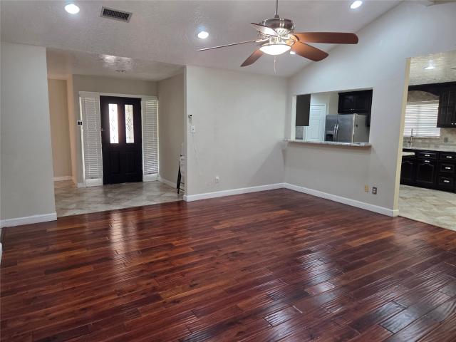 15415 Beechnut Street