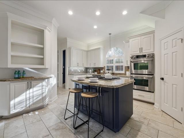 15415 Rocky Oak Court
