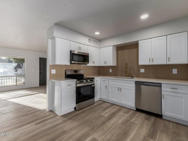 15419 N 20th St, Phoenix, AZ 85022