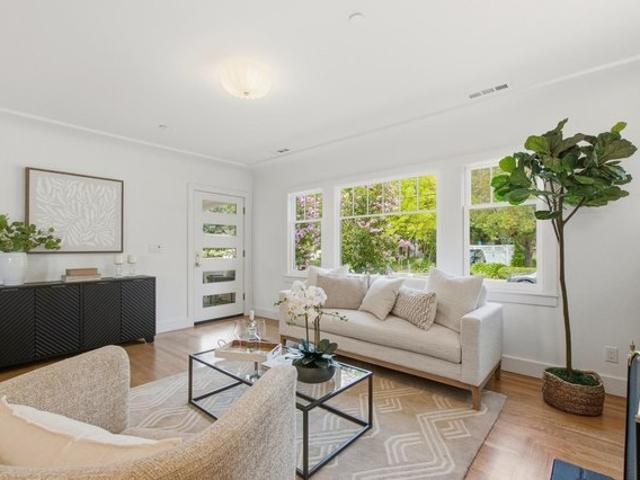 1541 Adams St, Saint Helena, CA 94574