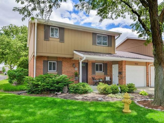1541 Brittany Ct, Wheaton, IL 60189