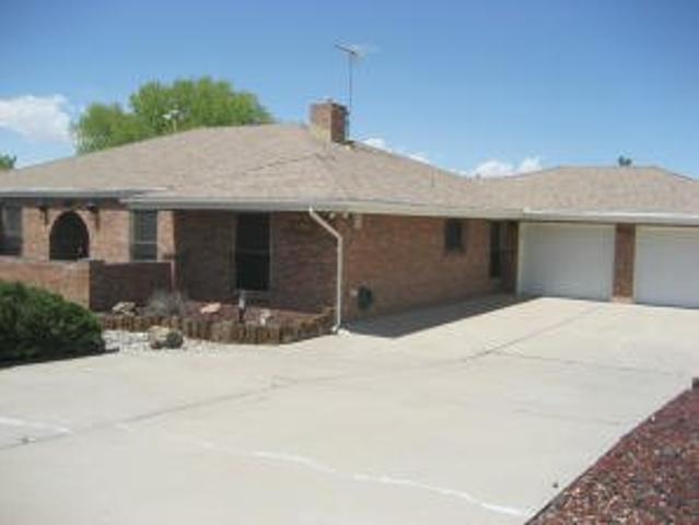 1541 Catron Ave SE, Albuquerque, NM 87123