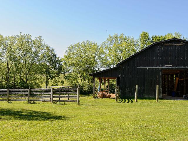 1541 Leesburg Newtown Road