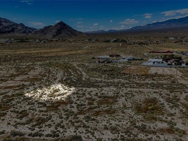 1541 W Cobalt Ln, Pahrump, NV 89060