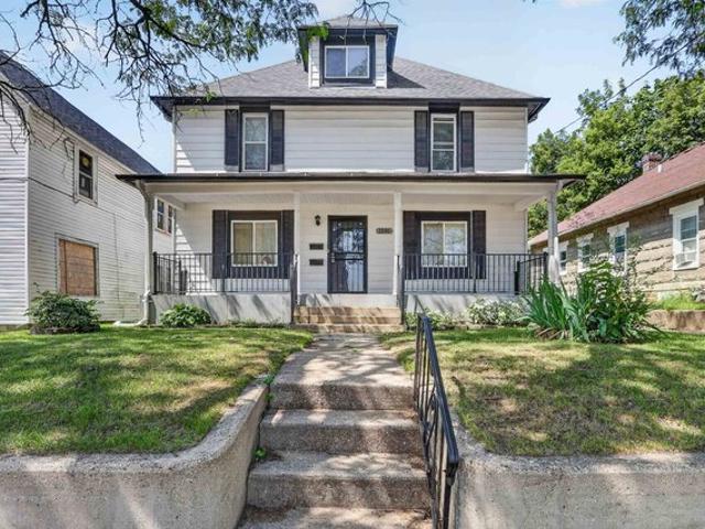 1541 West St, Rockford, IL 61102