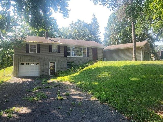 15423 N Eden Dr, Eden Prairie, MN 55346
