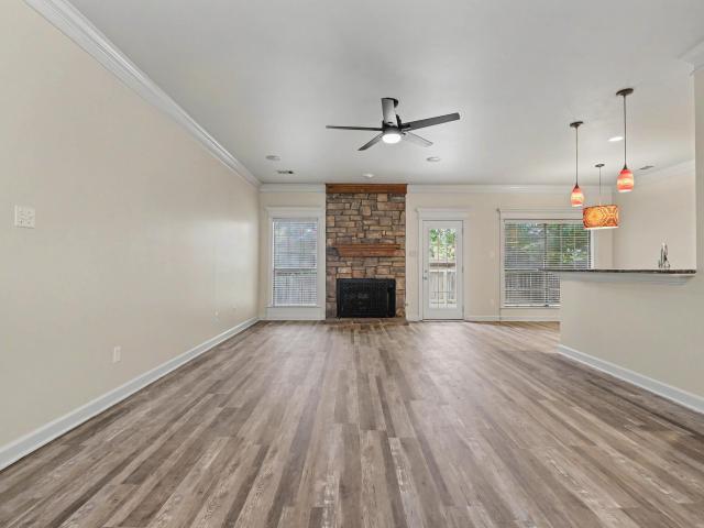 15420 Taylor Loop