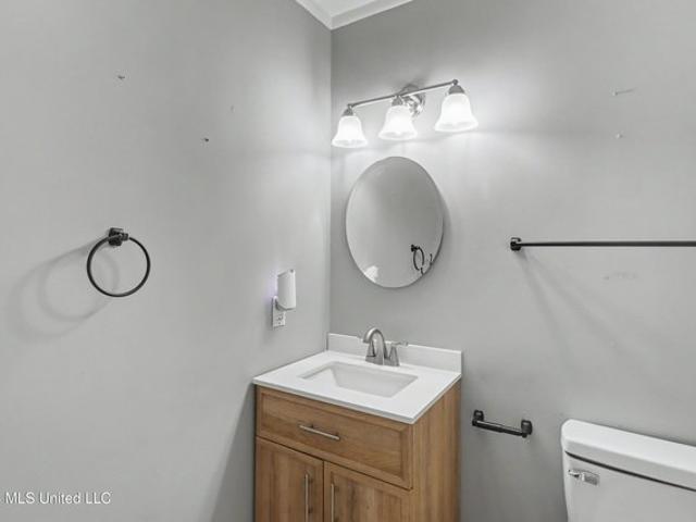 15420 Anderson Dr, Biloxi, MS 39532