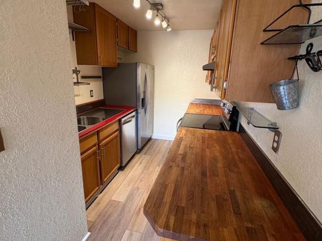 15422 40th Ave S 2 Bedroom Apartment for Rent at 15422 40th Ave S, Tukwila, WA 98188 Thorndyke