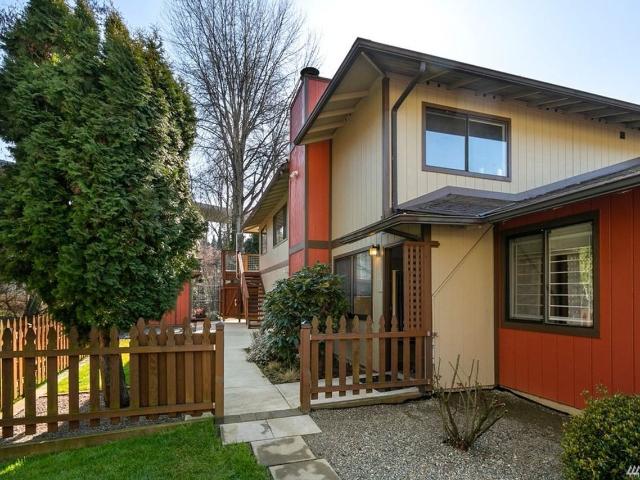 15422 40th Ave S 2 Bedroom Apartment for Rent at 15422 40th Ave S, Tukwila, WA 98188 Thorndyke