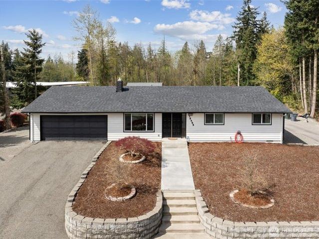 15422 Canyon Rd E, Puyallup, WA 98375