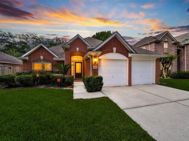 15427 Truslow Point Ln, Sugar Land, TX 77478