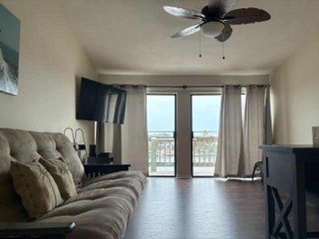 15425 Fortuna Bay Dr, Unit 302, Corpus Christi, TX 78418 | MLS #471216