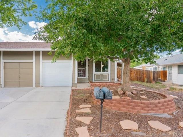 15429 E Oberlin Pl, Aurora, CO 80013