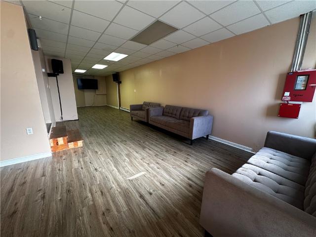 1542 Main Street