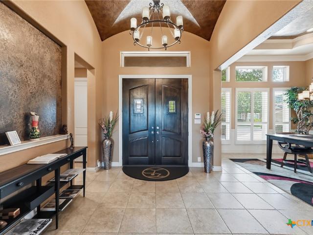 1542 Melanie Circle