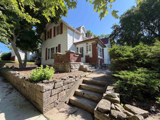 1542 N 3rd Street