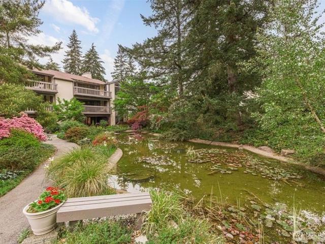 1542 NE 140th St Unit E6, Seattle, WA 98125