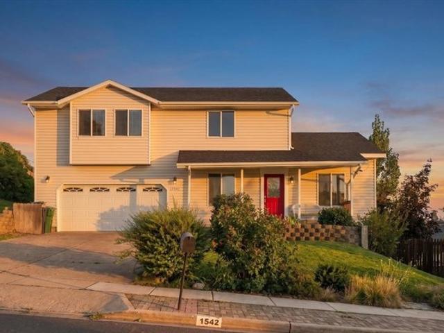 1542 E Granada Dr S, Sandy, UT 84093