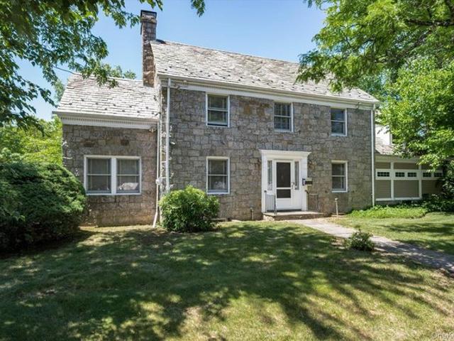 1542 Grand Ave, North Baldwin, NY 11510